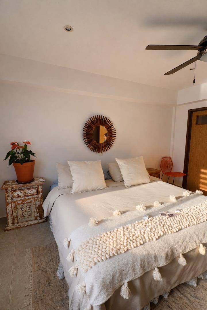 2 Kingb Suite Marina Stay - Airport & Beach Walk - Puerto Vallarta
