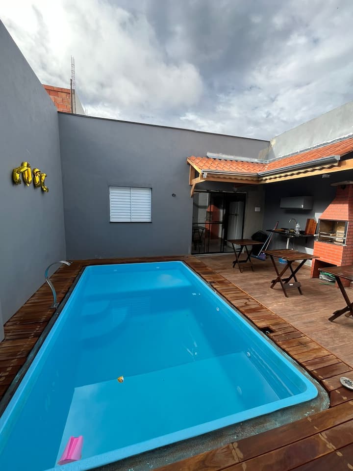 Casa Com Area De Lazer - Poá