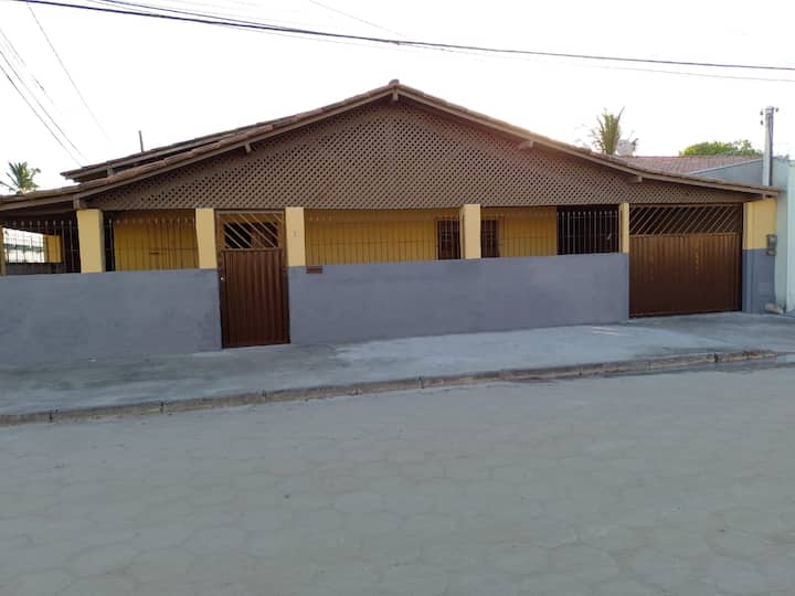 Casa Ampla Em Prado Perto Da Rodoviária! - Prado, Brazil