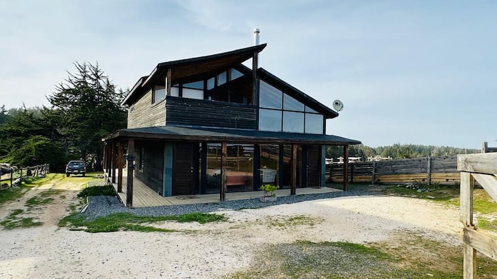 Casa Amplia Familiar Y De Descanso - Pichilemu