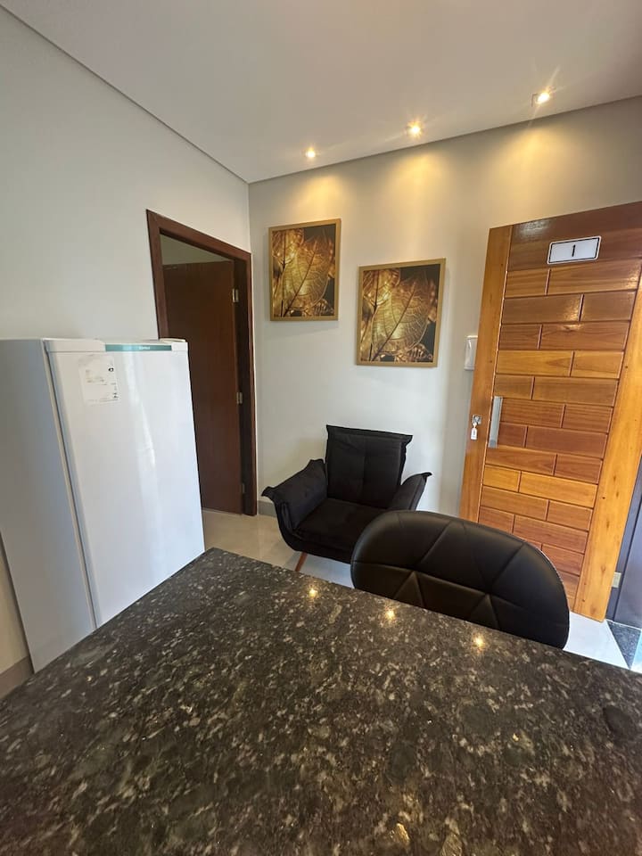 Kitnet Moderna Com Varanda | 5 Min Do Centro - Montes Claros