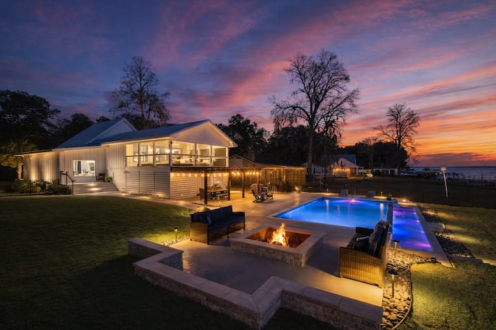 Ultimate Lake Marion Dream Home W/pool & Swim Spa - Lake Marion, SC