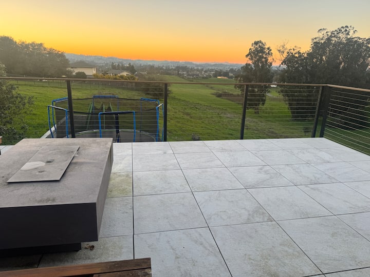 House In The Clouds - Petaluma, CA