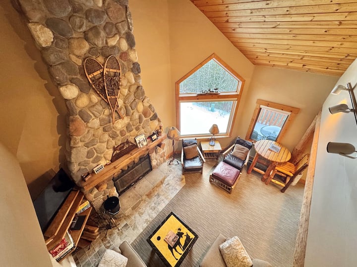 Large 5br Ski-in/ski-out | Sauna | Sleeps 12 - Lutsen, MN