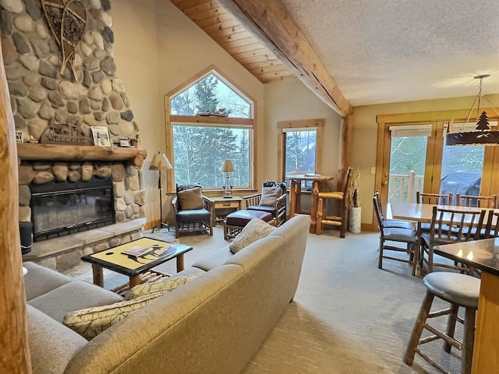 Large 5br Ski-in/ski-out | Sauna | Sleeps 12 - Lutsen, MN