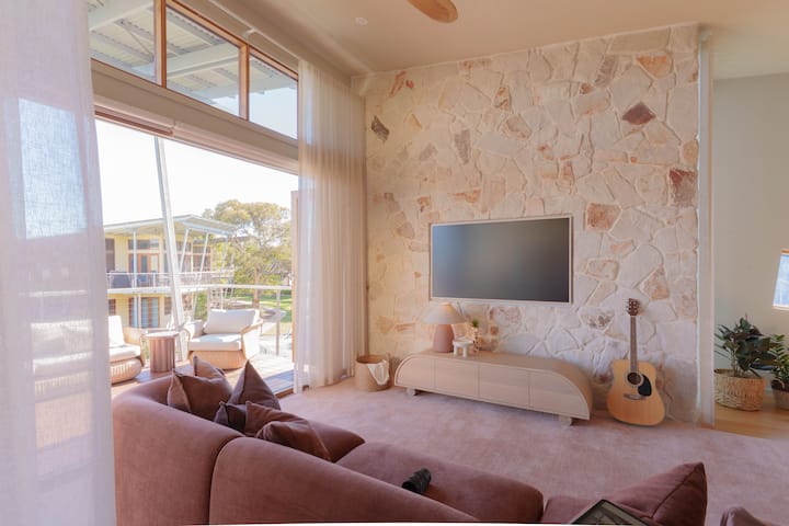 Sanbis Villa ~ #19 South Shores - Normanville