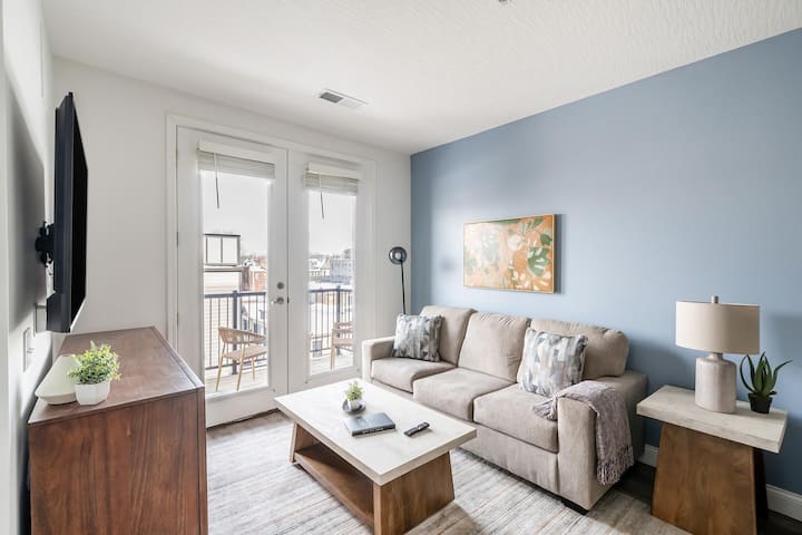 Landing | Chic 1bd, Gym - Columbus, OH