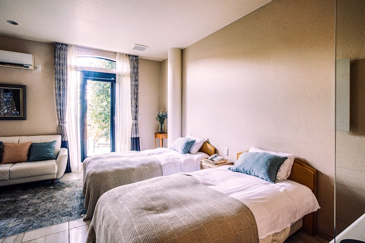 【ツインルーム】伊豆高原にある落ち着いた空間で癒しの滞在・リラクシア伊豆高原 - Itō