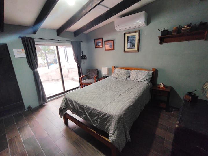 Habitación Con Entrada Independiente, Baño, Clima. - Mexico