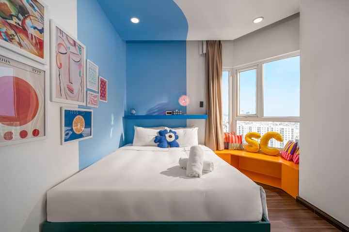 Artistic Monarchy 2br Apt Sea Corner W/ City View - Da Nang