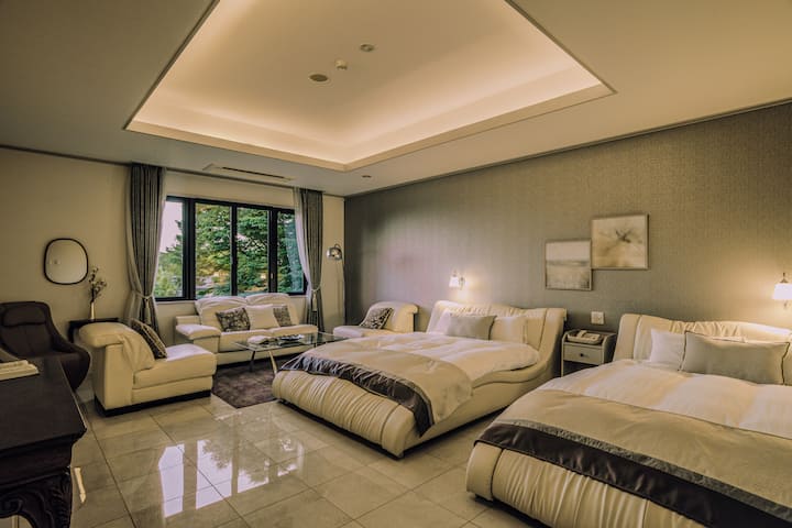 【スーペリアツイン（ダブルベッド2台）】伊豆高原にある落ち着いた空間で癒しの滞在・リラクシア伊豆高原 - 伊東市