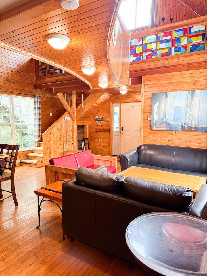 Red Roof - Tobermory Steps To The Lake - Sleeps 12 - Tobermory