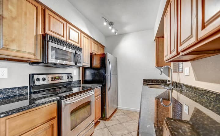 Cozy Pet-friendly Condo In Scottsdale - Paradise Valley, AZ