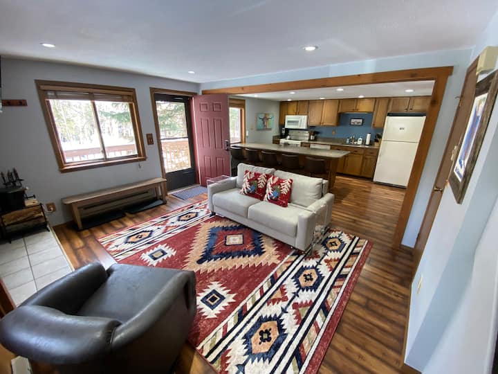 Cozy Creekside - Frisco, CO
