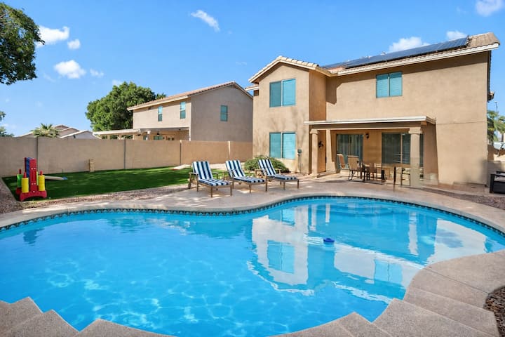 Family Oasis W/ Heated Pool Near Spring Training! - Peoria, AZ