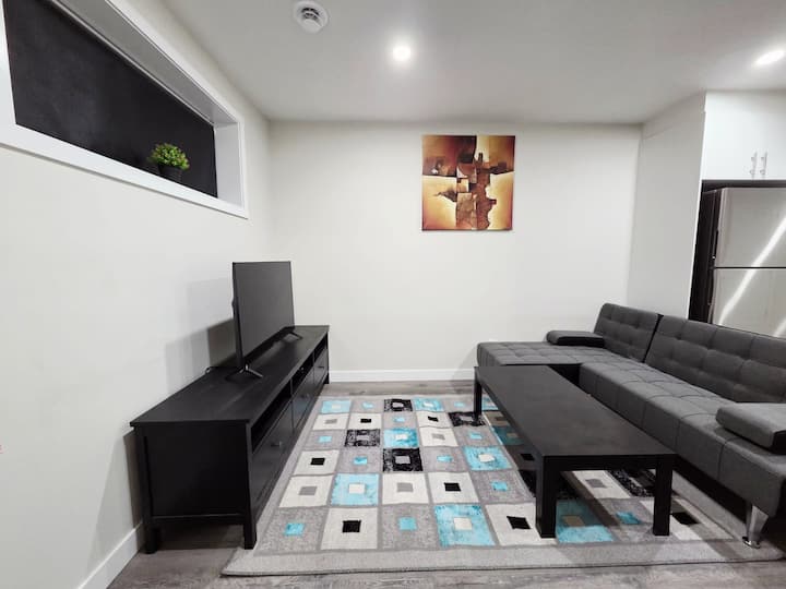 Cozy Private Basement Suite With Separate Entry - Regina