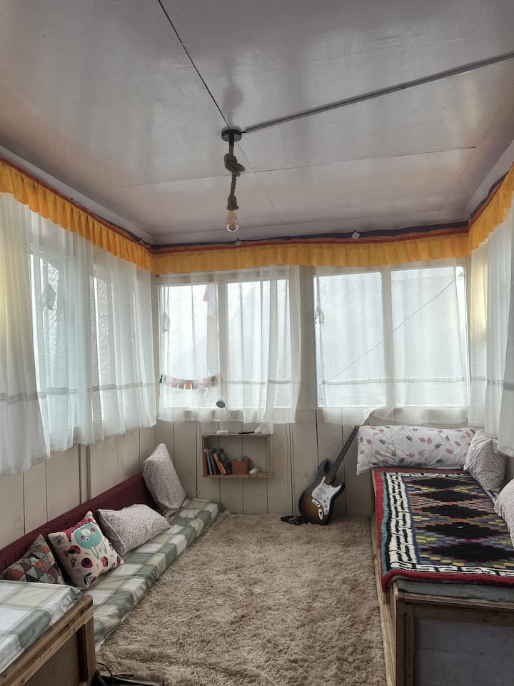 Syabru Nomads Basecamp - Nepal