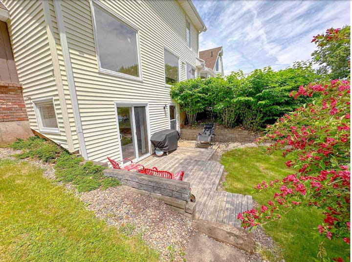 Lewis Point Seaside Suite - Charlottetown