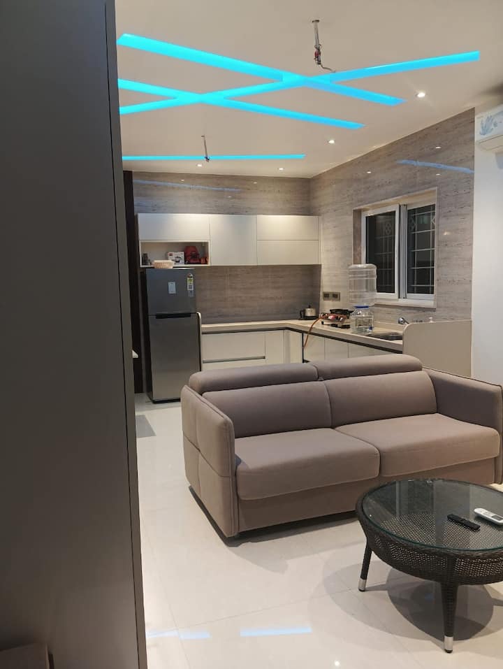 Welcome To Our Studio At Satara - Satara