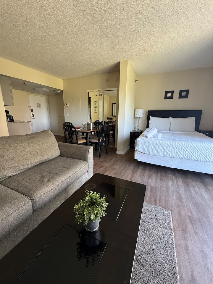 Orlando Easy Stay - Camping World Stadium - Orlando