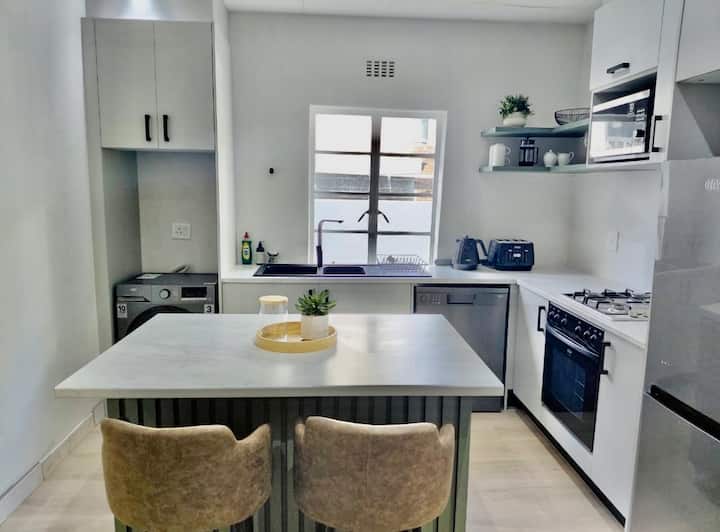 Finch Nest Self Catering - Paarl