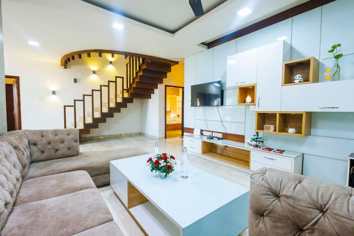 Luxury 3bhk Penthouse With Private Garden Terrace - Ranchi