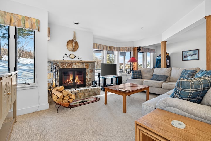 Ski In/out 3 Bedroom Village Watch - Stratton, VT