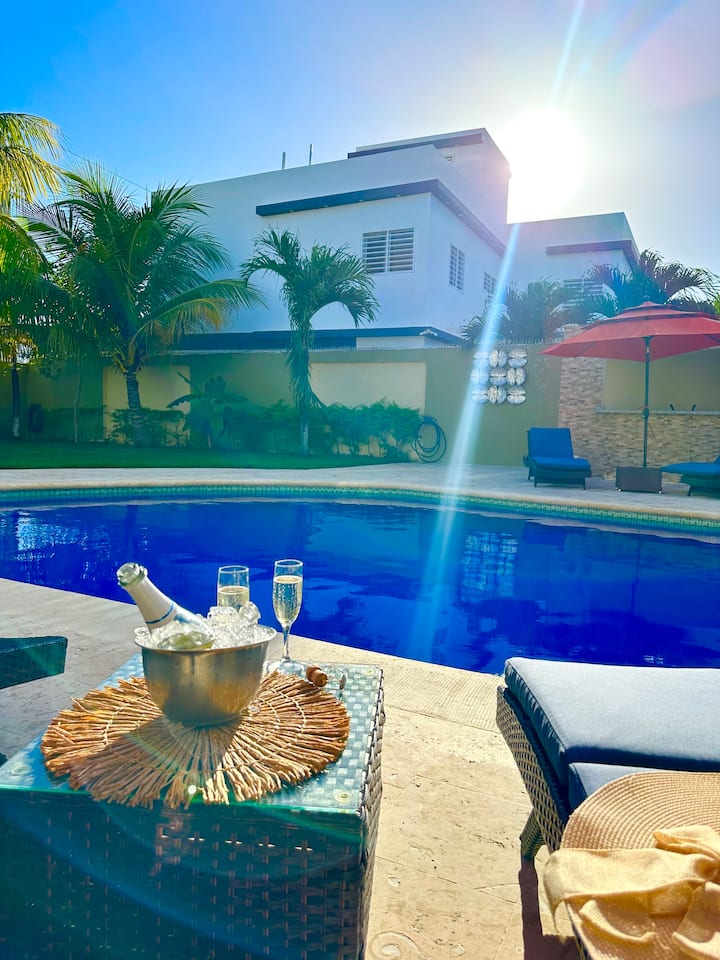 Villa Aleimy Piscina Jacuzzy, Playa Cerca - La Romana