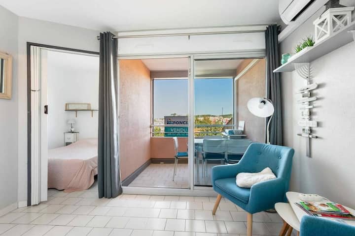 T2 Climatisé, 4 Couchages, Avec Balcon Et Piscine. - Agde
