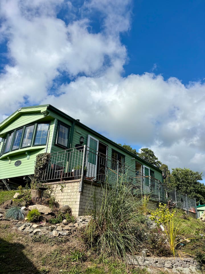 The Woodlands Caravan - Tywyn