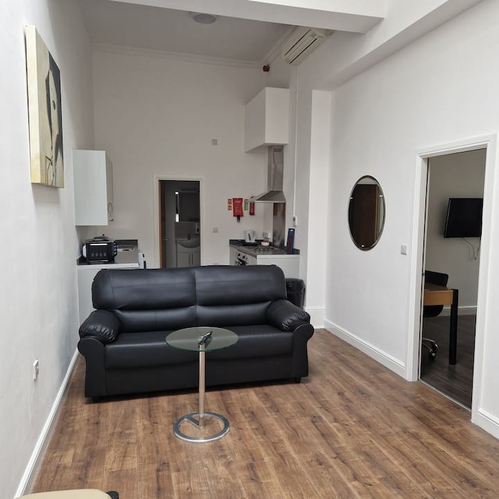 Two Bedroomed Apartment - Hull