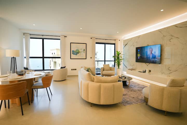 Luxury High-floor 2br Apartment: Sea Views - United Arab Emirates