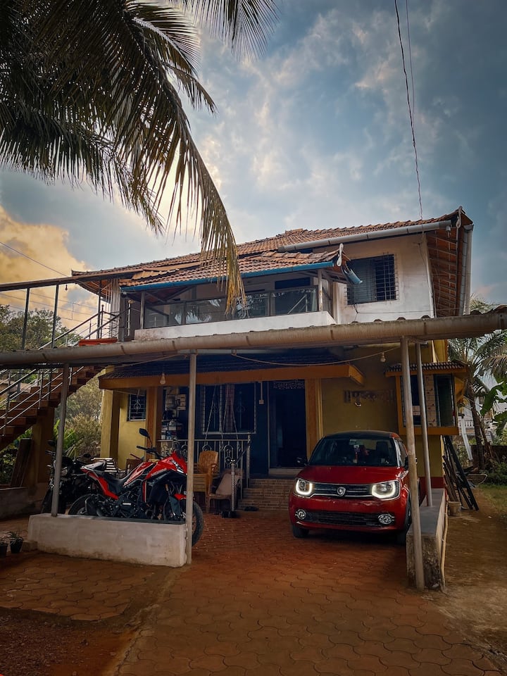 Pushkar Nivas Home Stay And Dormitory - Kankavli