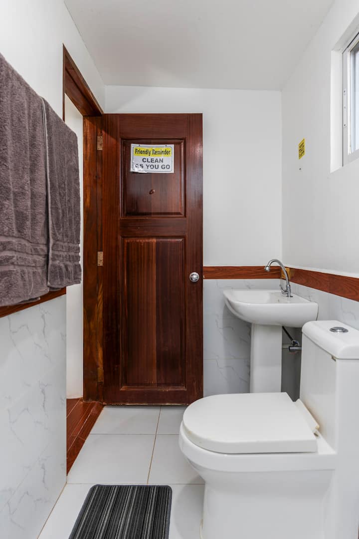 Moalboal Guest Room —Perfect For Groups Or Family - Moalboal