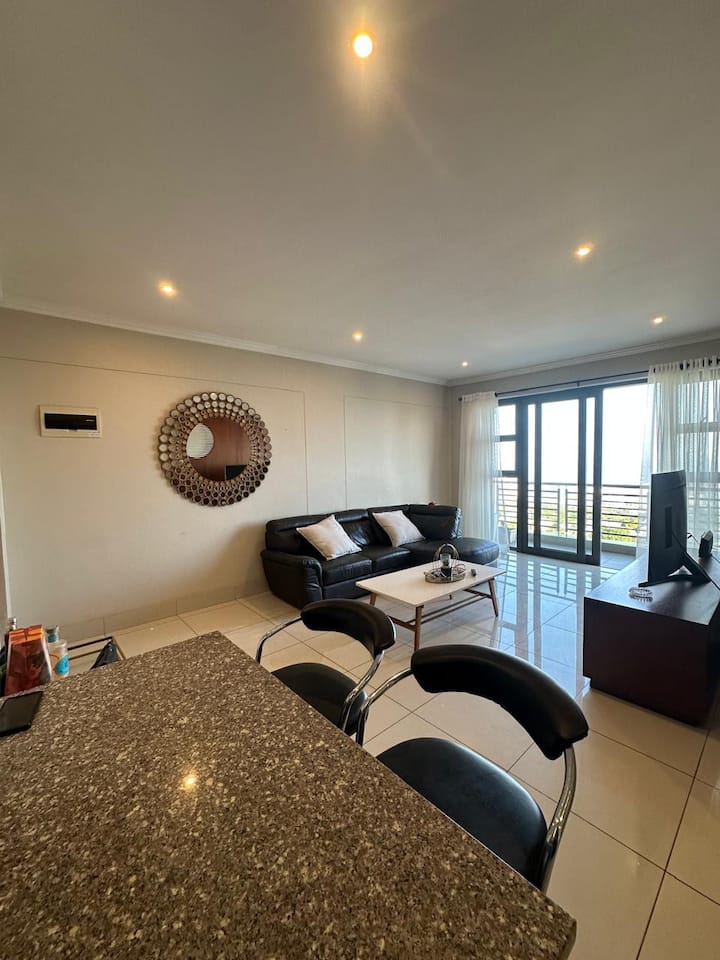 Modern Umhlanga Apartment Near Beach And Malls - Umhlanga