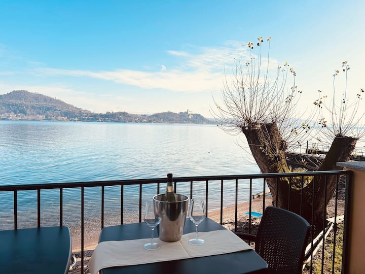 Appartamento Trilocale Vista Lago "Orta" - Arona, Italy