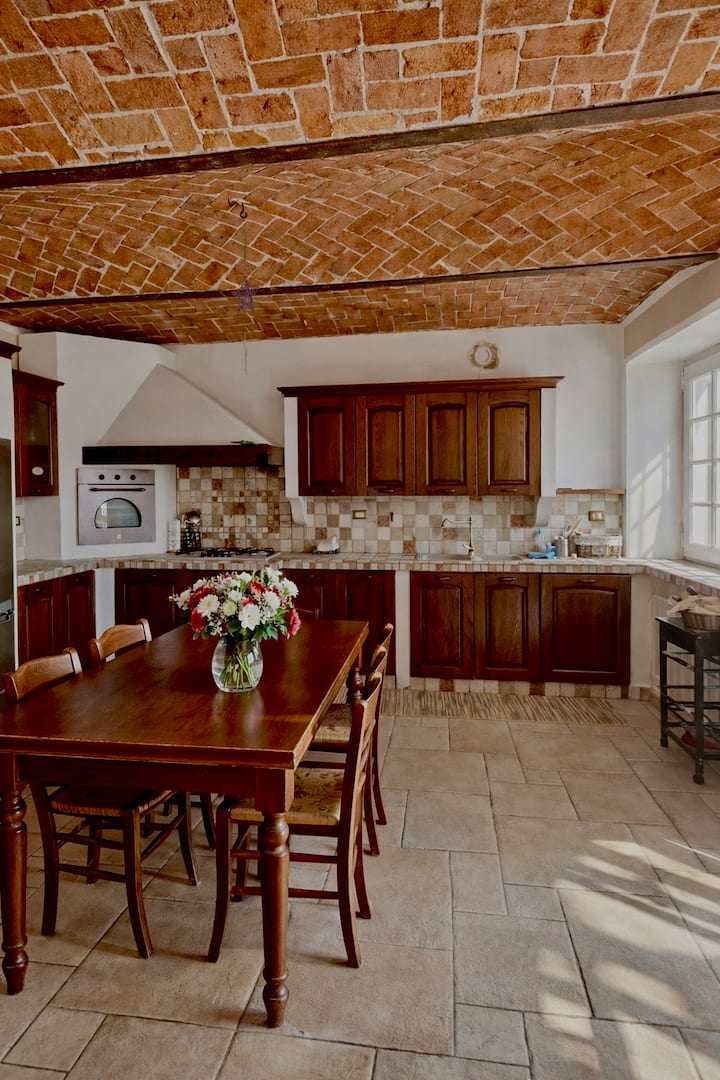 Appartamento Rustico Con Parcheggio E Giardino - Asti