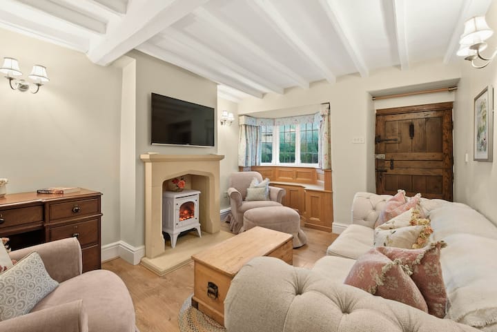 Whiskawayhomes - Hester's House - Luxury Cottage - 百老匯