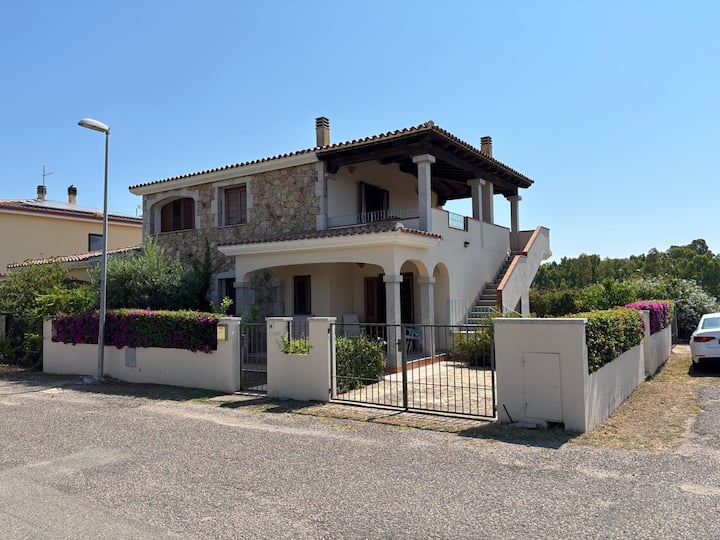 Casa Vacanze In Sardegna Con Giardino - Siniscola