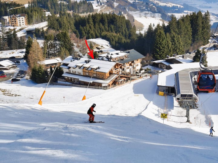 Kitzski, Ski-in-out Directly At The Gondola Lift - Thurn Pass