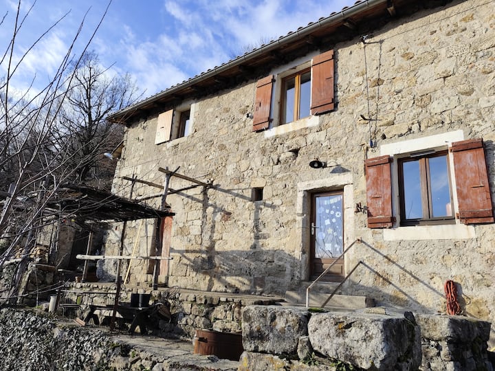 Belle Et Fraîche Maison En Pierre - Ardèche