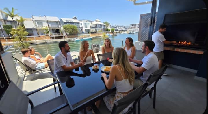 Spinnaker Serenity: Luxury Living On Knysna Quays! - Knysna