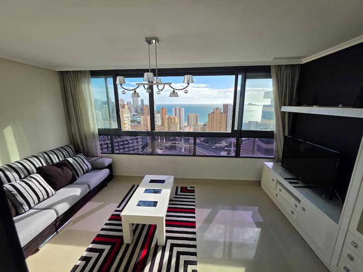 Brand-new Sea Views · Pool·parking · Levante Beach - Benidorm