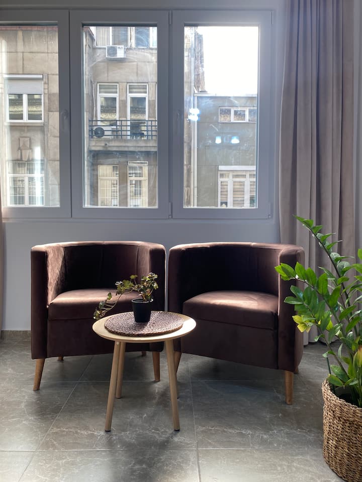 Golden 28 - Escópia