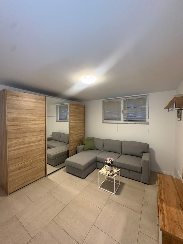 Komfortables Gästezimmer Mit Privatem Bad - Kelsterbach