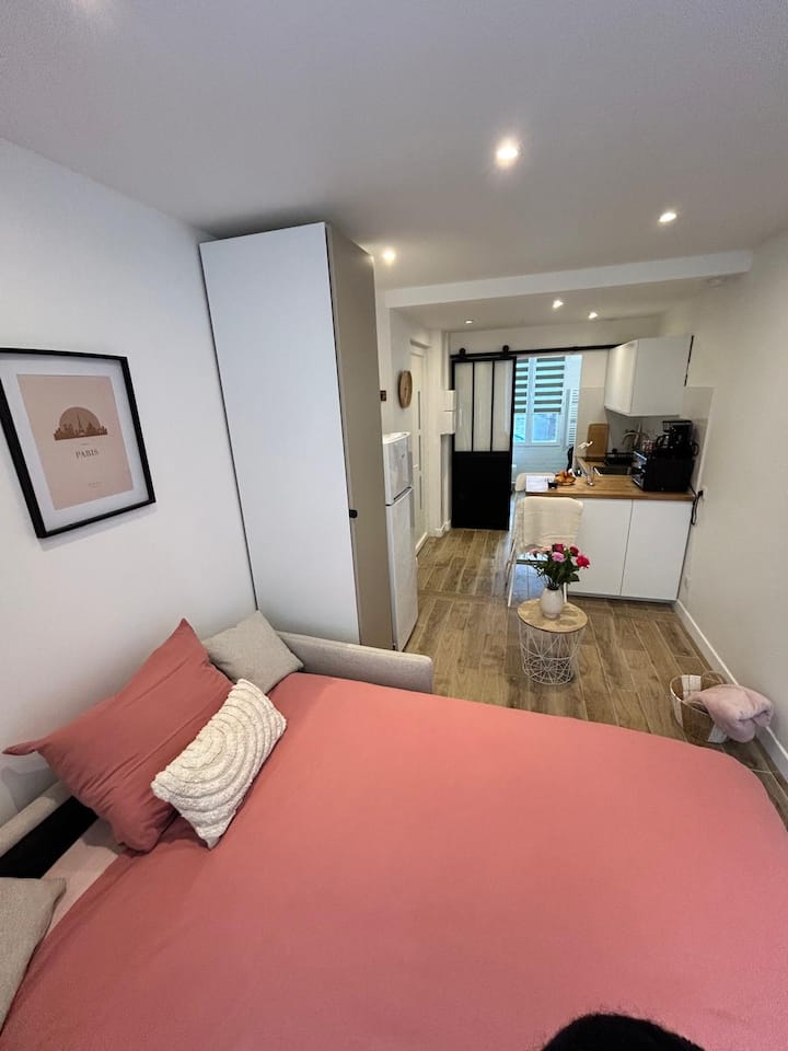 Studio Cosy Rueil-malmaison Centre, Proche Paris - ibis budget Rueil Malmaison