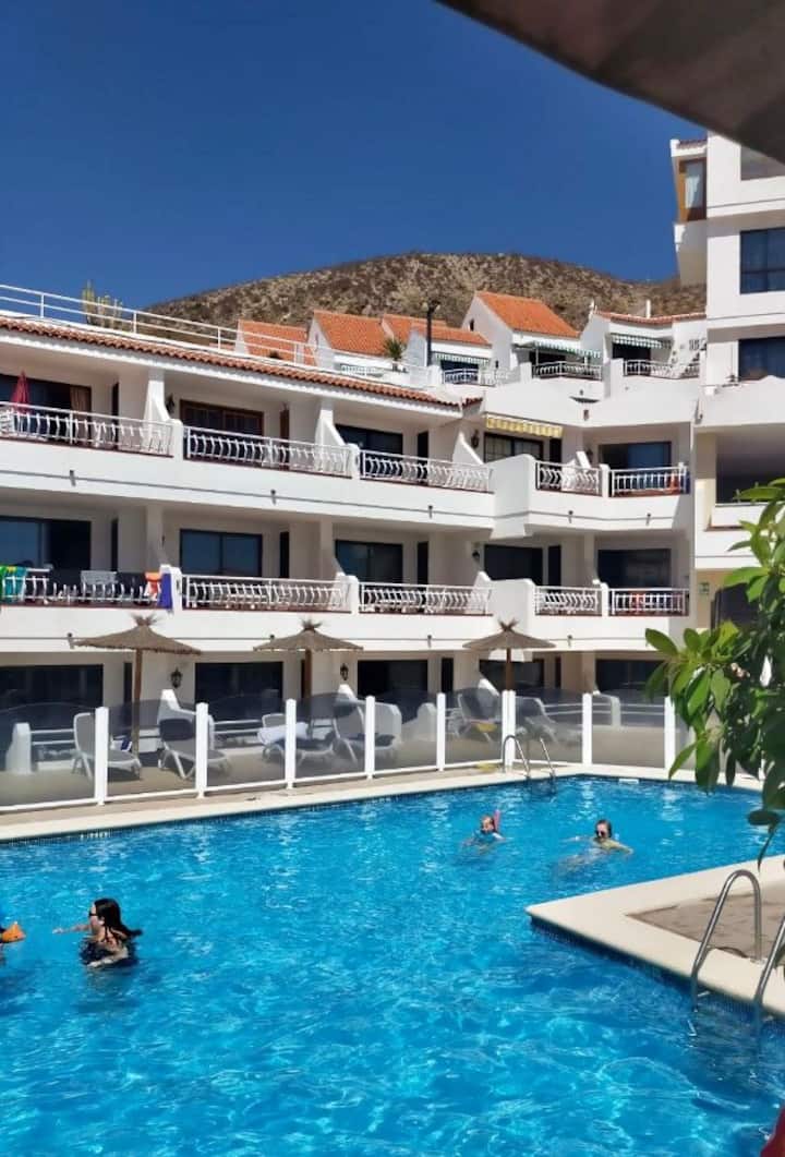 Cozy Apartment With Pool – Los Diamantes - Los Cristianos