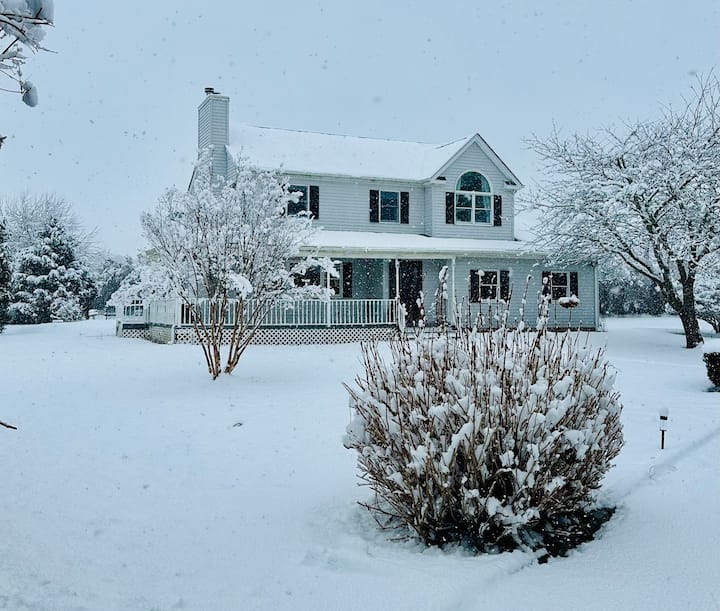 Cozy North Fork Home - Great For Babies & Toddlers - Riverhead, NY