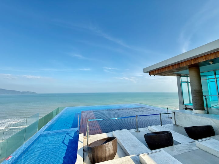 Beachfront 2br Apartment - My Khe Beach - Da Nang