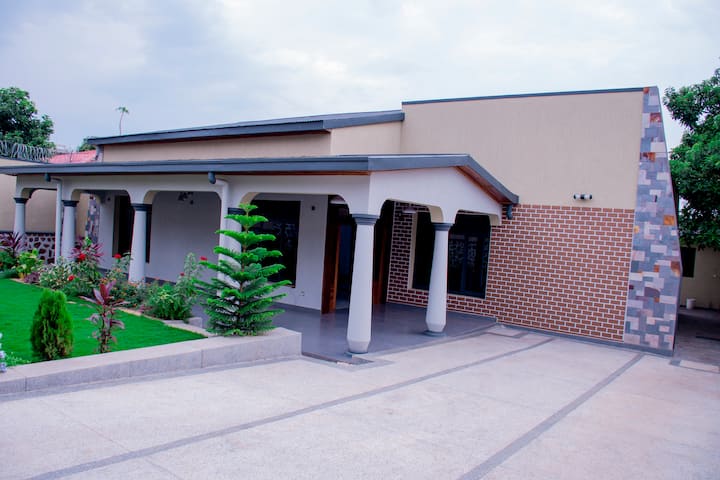 Cherrywood Villa, Luxury 3br Private Villa - Burundi